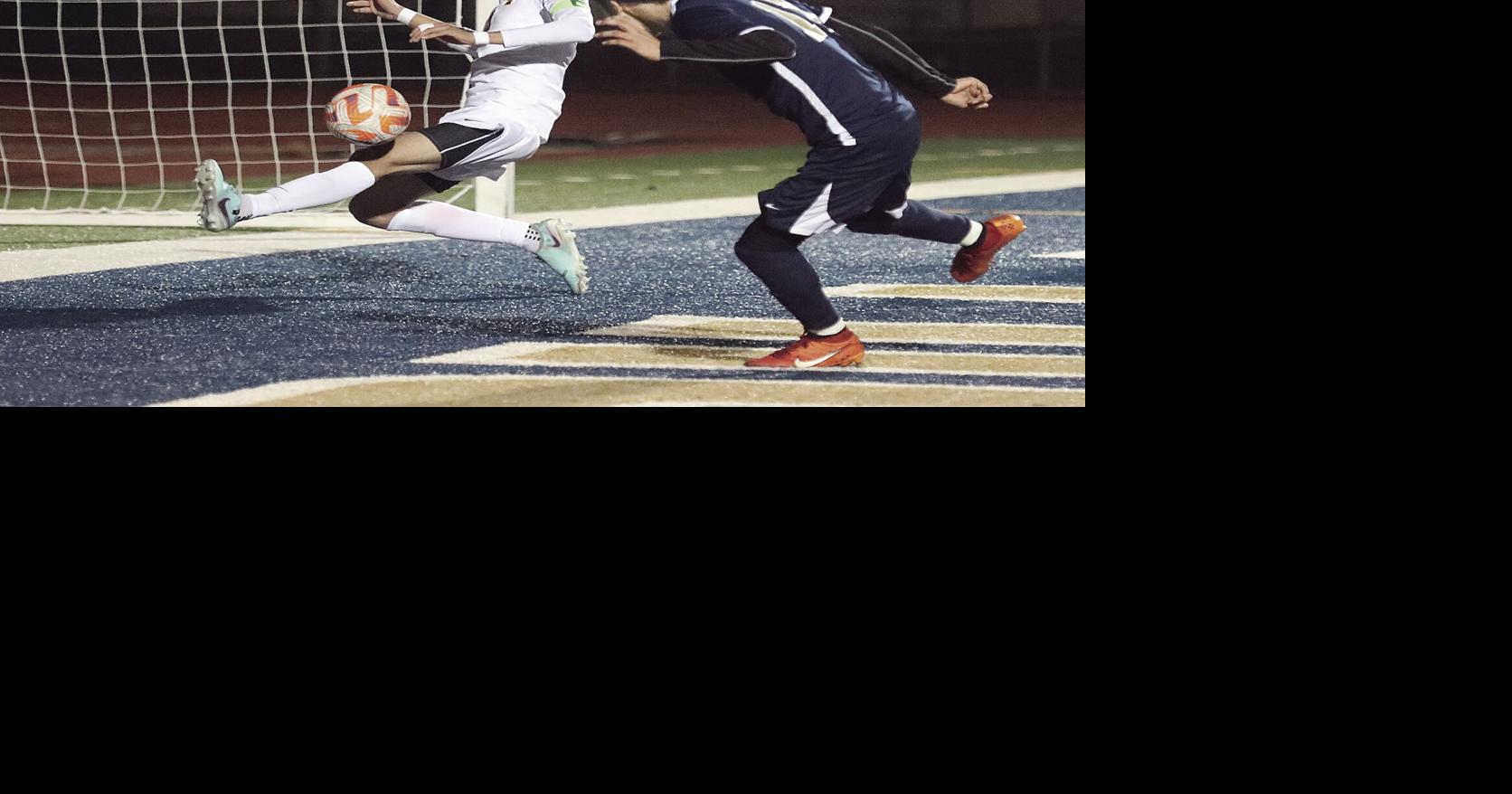 Boys soccer: Wolf Pack sweep Bulldogs, create program history | Tracy ...