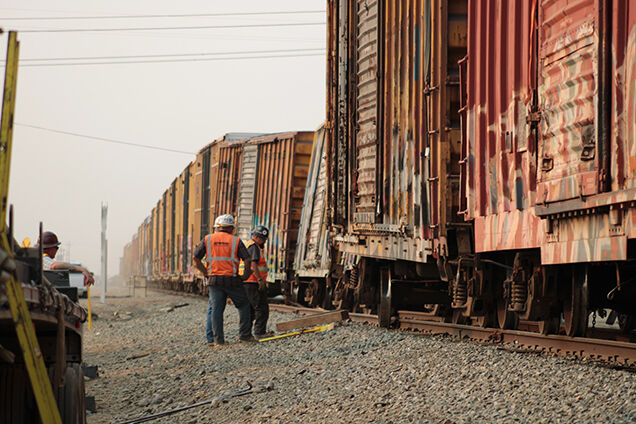 Train derailment blocks Frank Cox Road | Patterson Irrigator ...