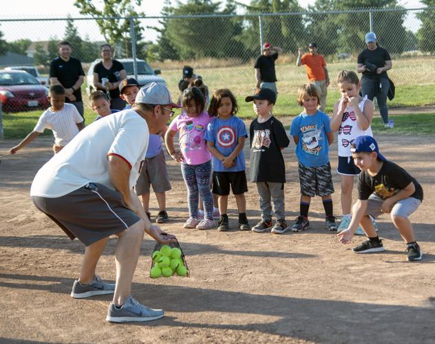 Junior Giants season begins | Patterson Irrigator Youth Sports ...