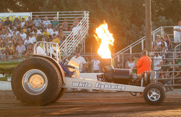 Truck, tractor pull gets fair crowd revved up | Patterson Irrigator ...