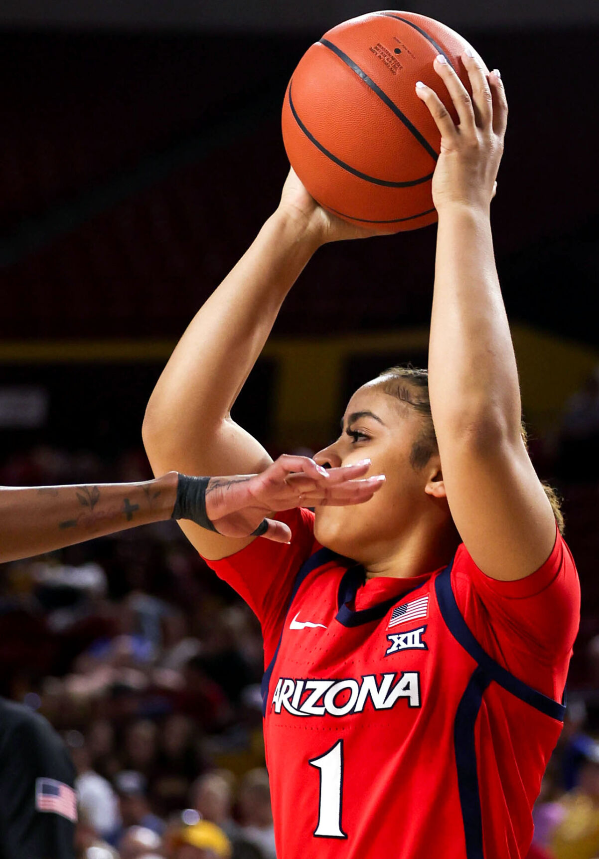 3-point barrage sends Arizona women's hoops past ASU 71-59