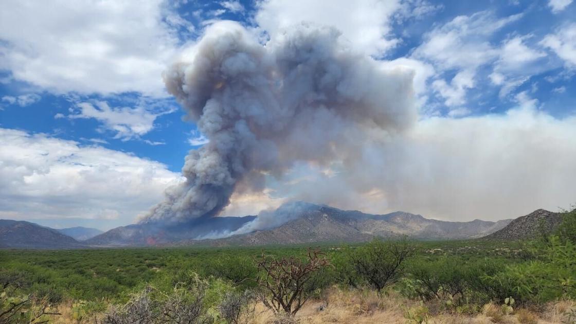 Wildfire SW of Tucson 40% contained
