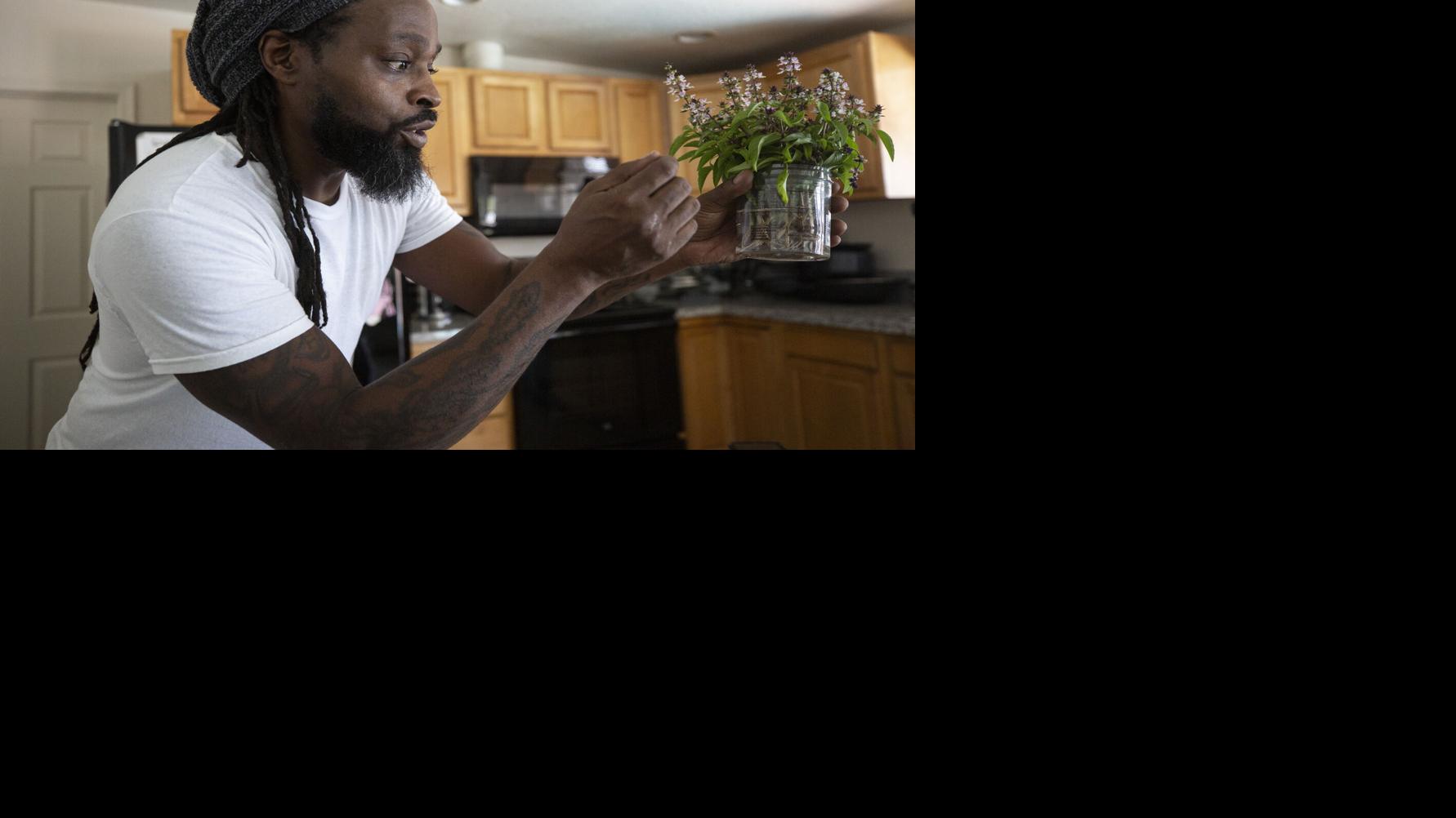 This Tucson man has a worldwide following thanks to his work in ...