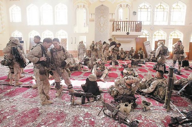 Fallujah's black flags are deadly omens for embattled Marines