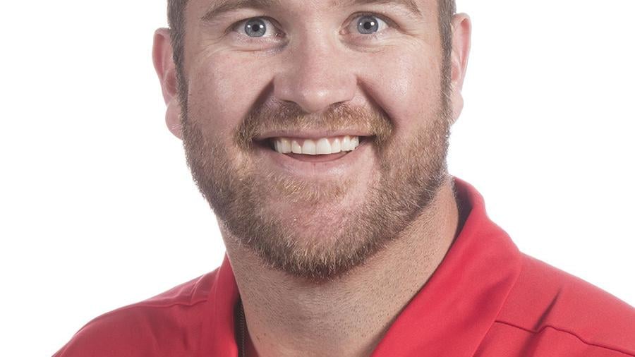 Arizona Wildcats will name ex-NFL lineman Kyle DeVan as offensive line ...