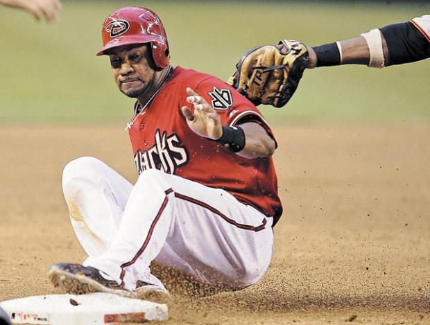 D-backs welcome back Schoeneweis