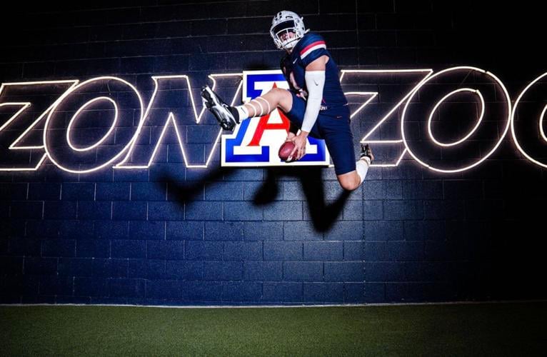 Gilbert receiver Brandon Phelps excited to sign with Arizona | Arizona ...