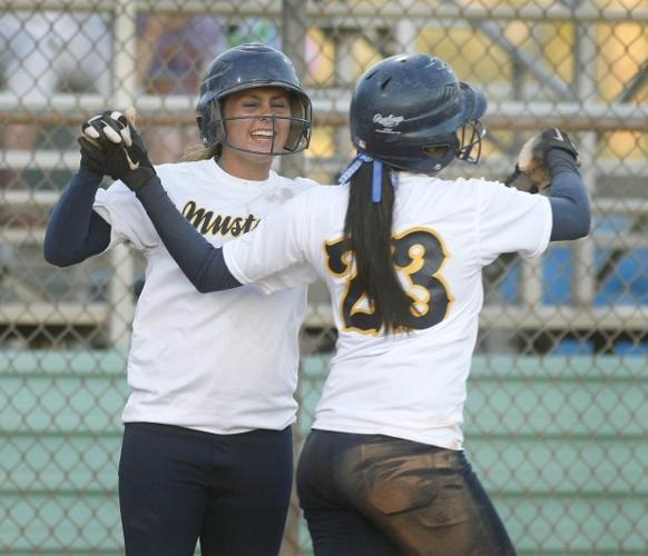 Photo gallery: Sahuarita defeats Coconino in softball playoffs ...