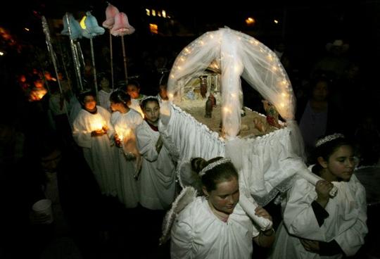 Photos: Las Posadas procession, a Tucson tradition