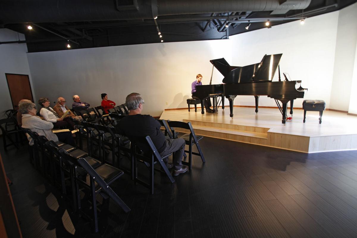 Photos: UA student piano recital