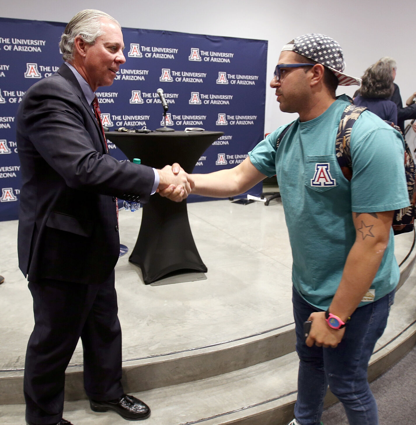 U of A President Robert C. Robbins stepping down