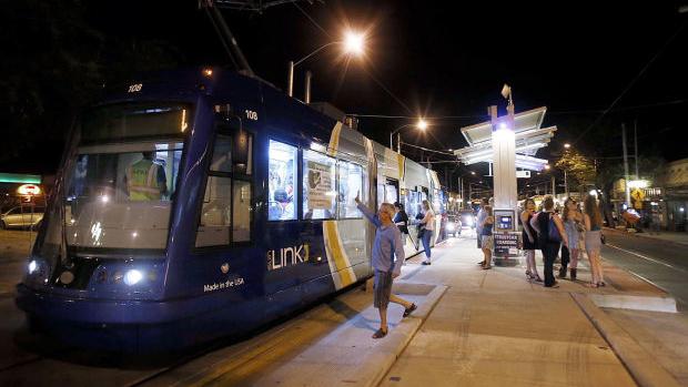 Roadrunner: Tucson Sun Link Streetcar goes off the rails