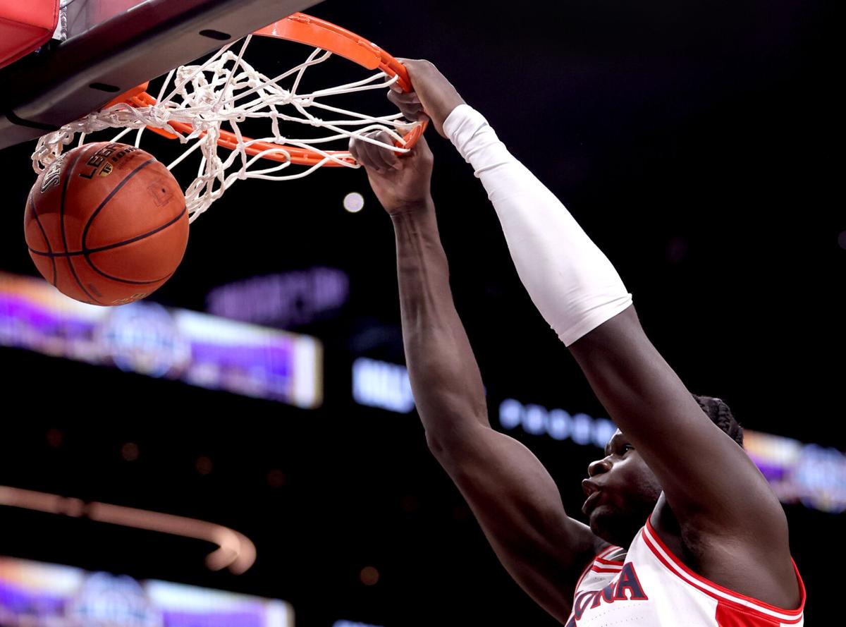 Arizona's Oumar Ballo named Pac-12 basketball Player of Week