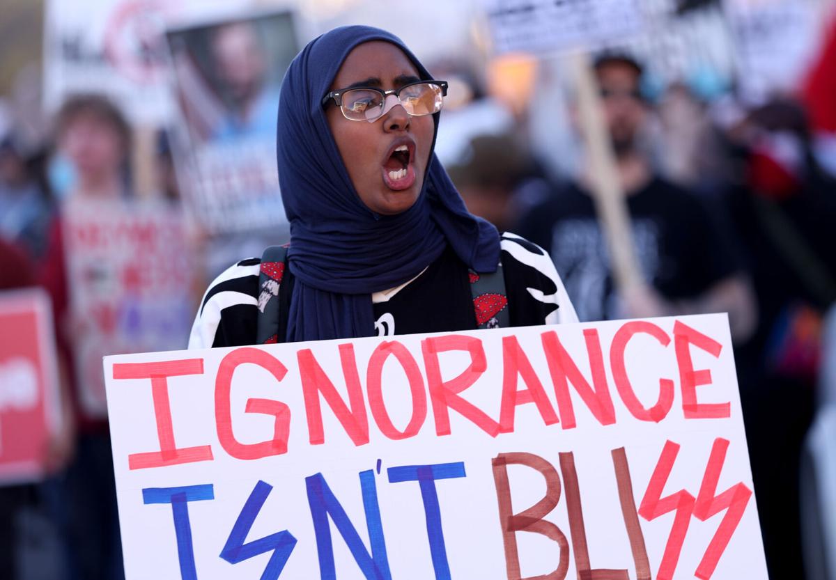 Tim Steller's column: Peace prevails between police, protesters but ...