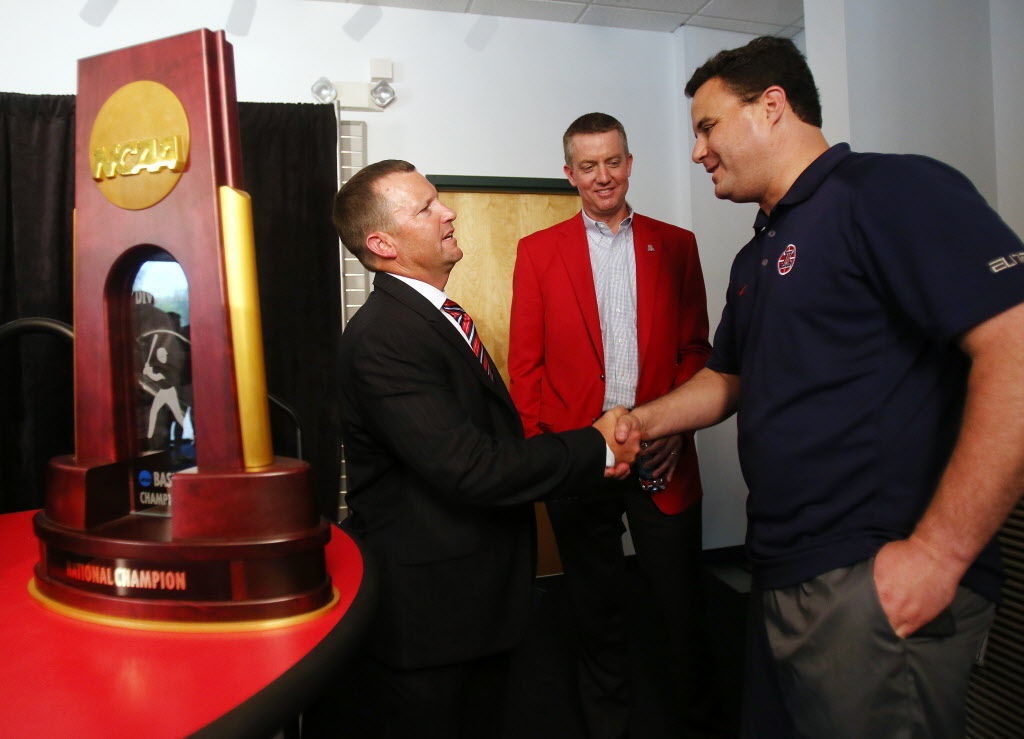 Hansen: This Jay off to flying start as Arizona's baseball coach