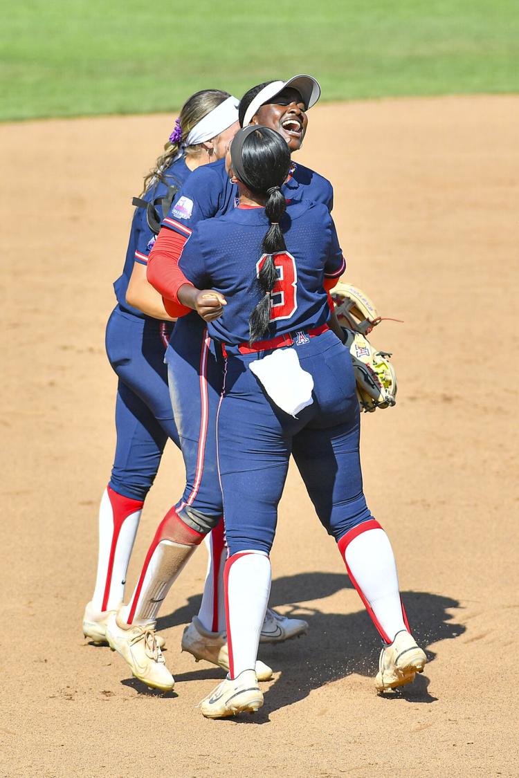 Arizona softball downs Villanova 9-4 to sweep NCAA regional