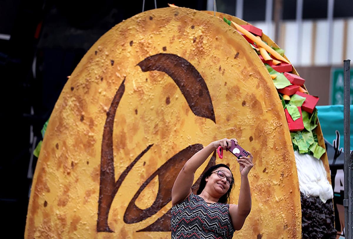 A mostly sunny weekend