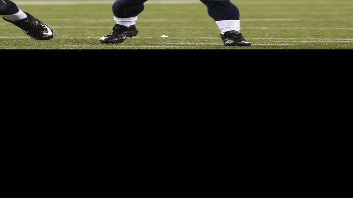 Seahawks 42, 49ers 13: Seattle QB, fans rain on Niners' parade