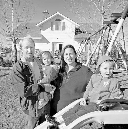 Splinter-sect Mormons buy homes at last