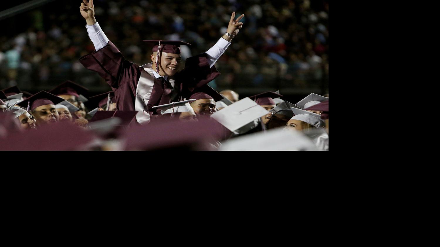 Photos: Desert View graduation