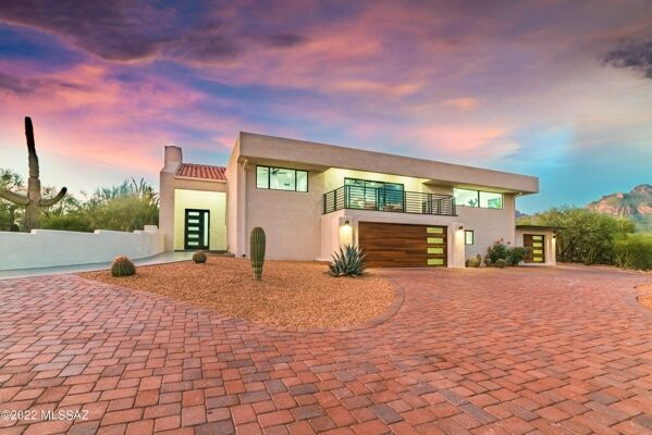 4 Bedroom Home in Tucson - $1,350,000