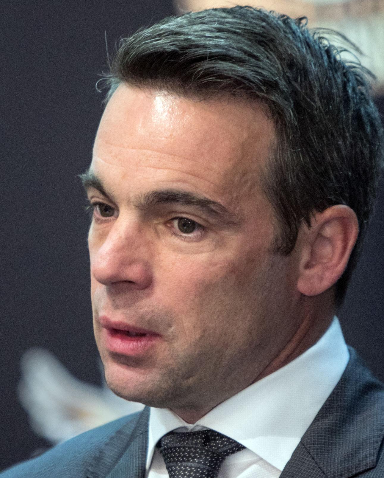 Roadrunners GM Steve Sullivan fired; parent-club Coyotes offer few details