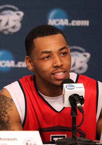 Former Wildcat Mark Lyons on 'he touched the ball,' Sean Miller back at ...