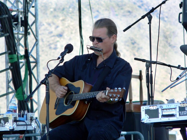 Veteran musician, singer Hans Olson performs Saturday