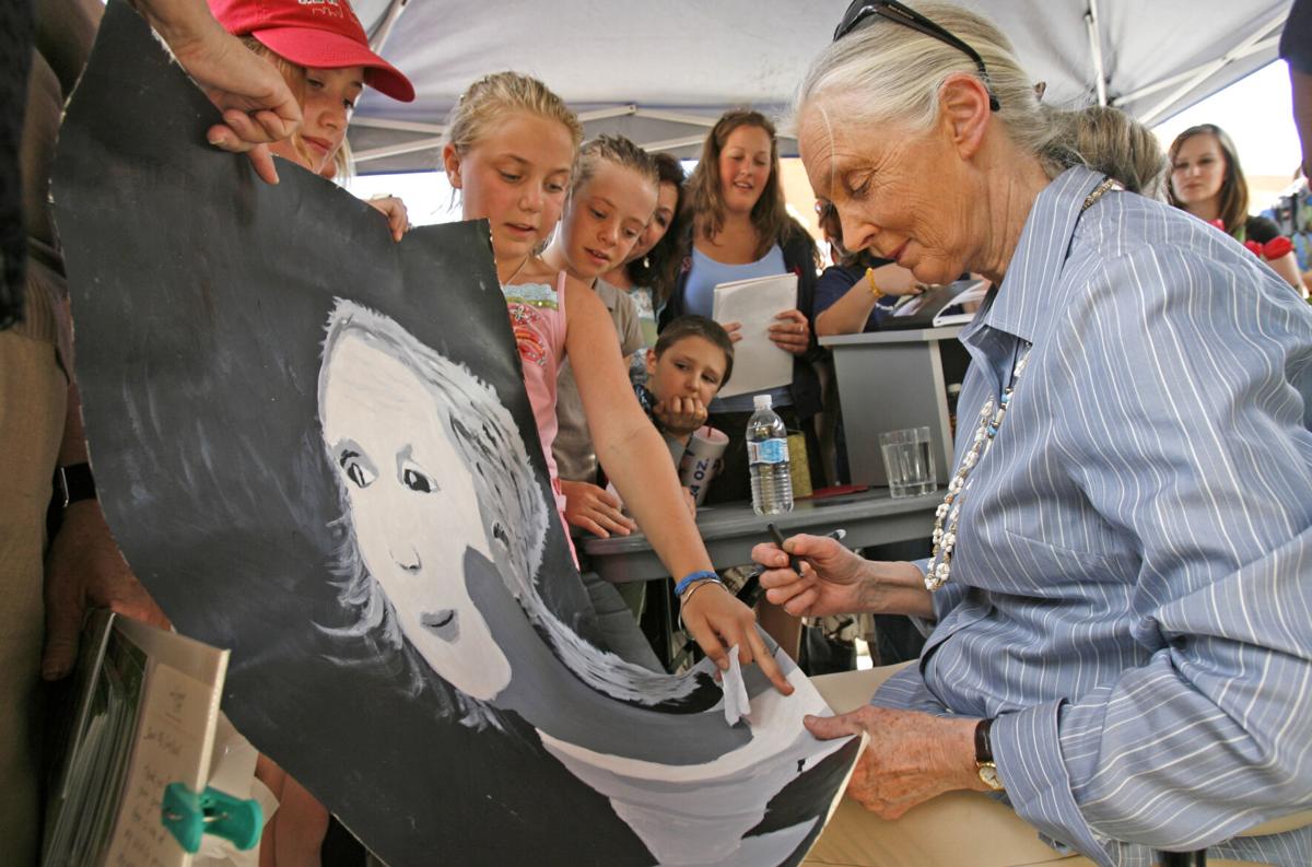 Jane Goodall dies; her institute was based in Tucson 7 years
