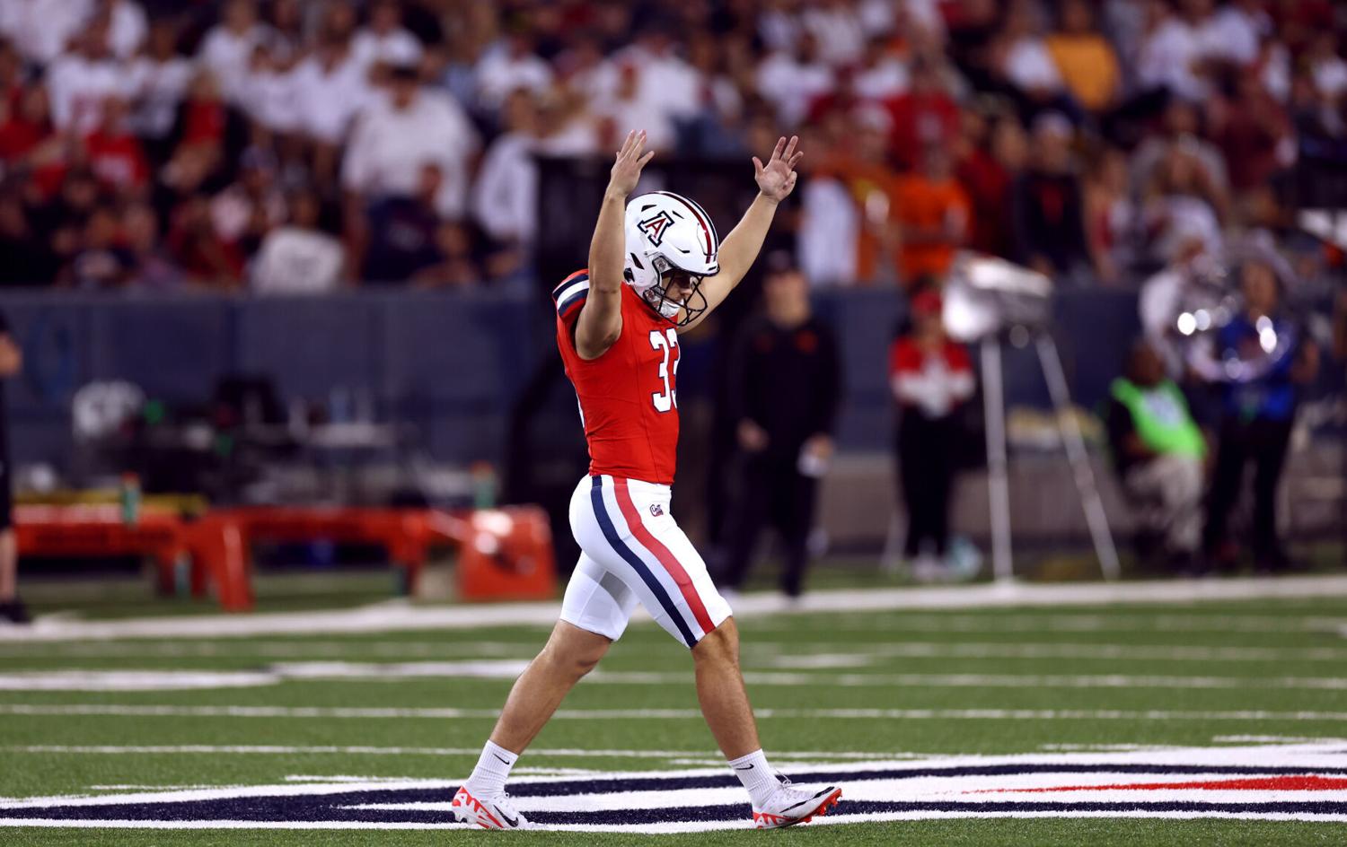 'Big-time' kicker Tyler Loop 'mastering his craft' with UA