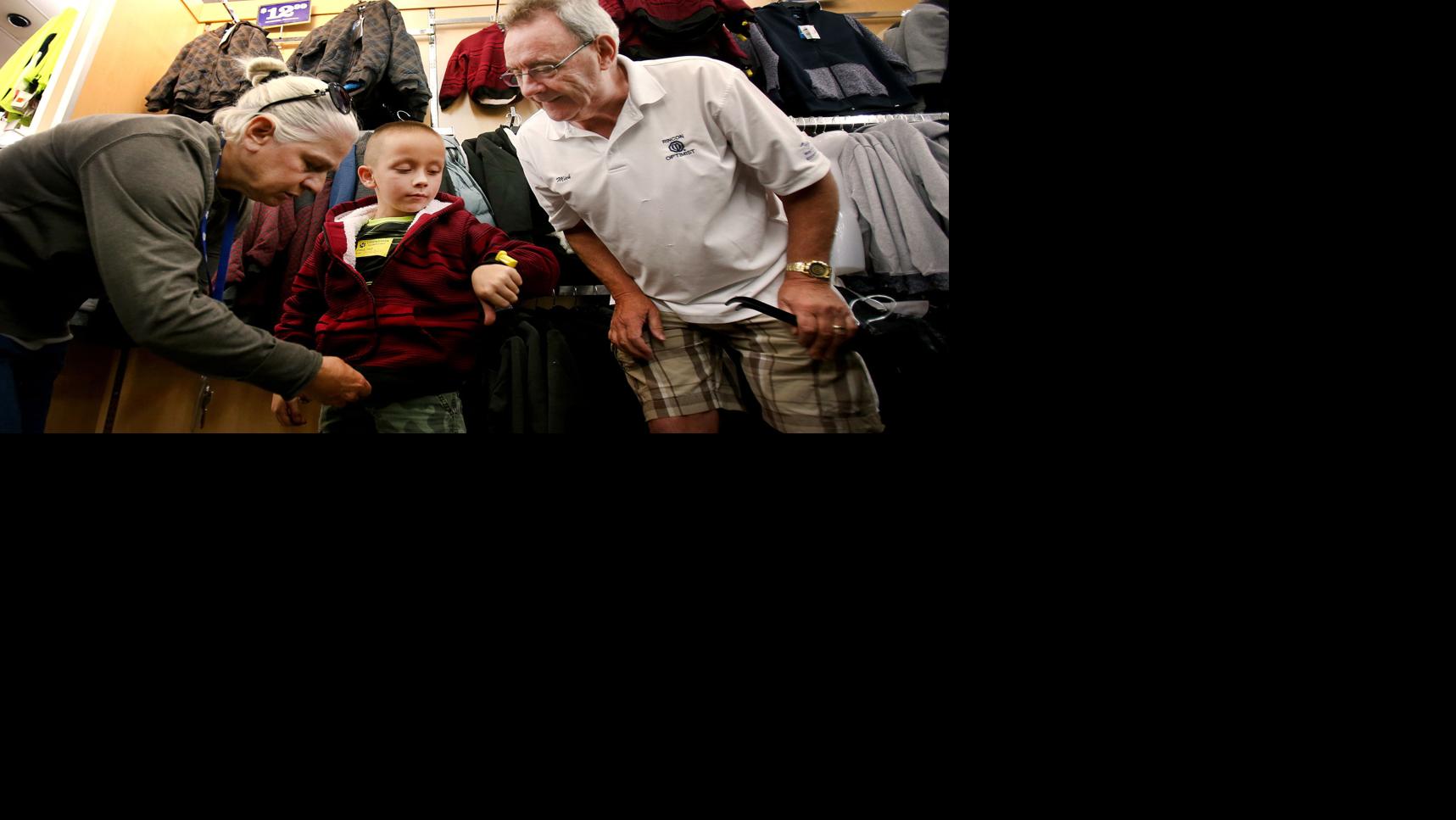 Photos: Lineweaver school kids get coats and pizza