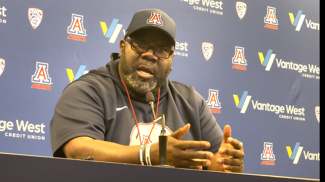 VIDEO: Arizona RBs coach Alonzo Carter on 'Speedy' Luke's role, Quali ...