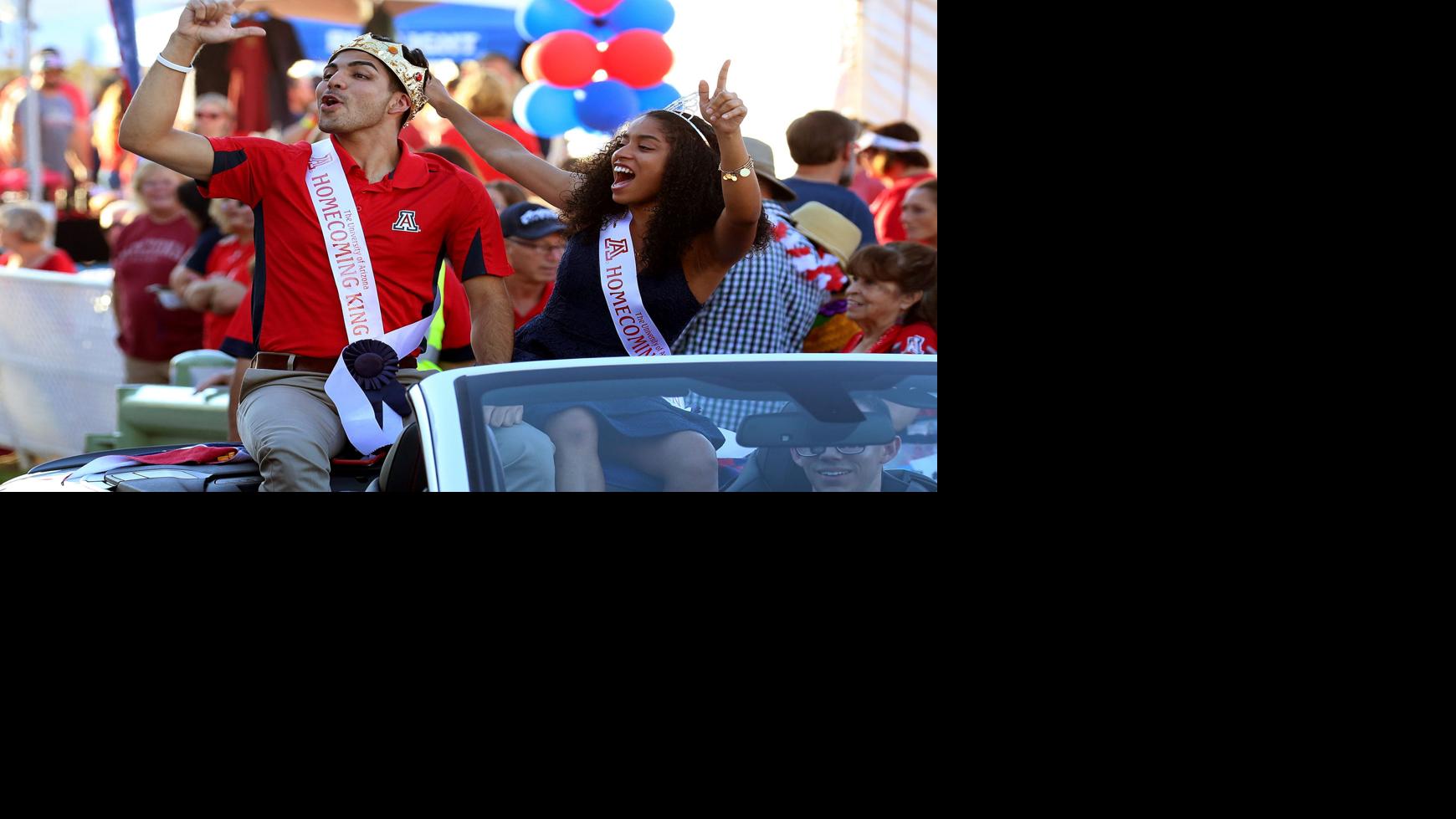 Photos: 2018 University of Arizona Homecoming Parade and Bonfire