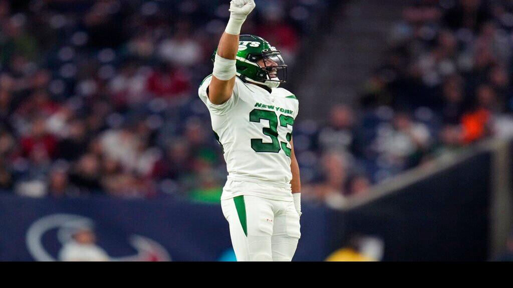 Jets' Riley a sudden starter motivated by loss of Army buddy