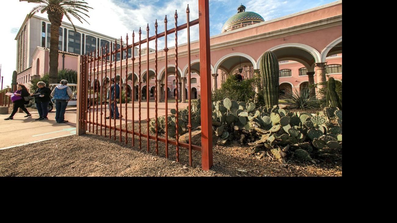 Fences going up at historic Pima County Courthouse | Tucson-experience ...