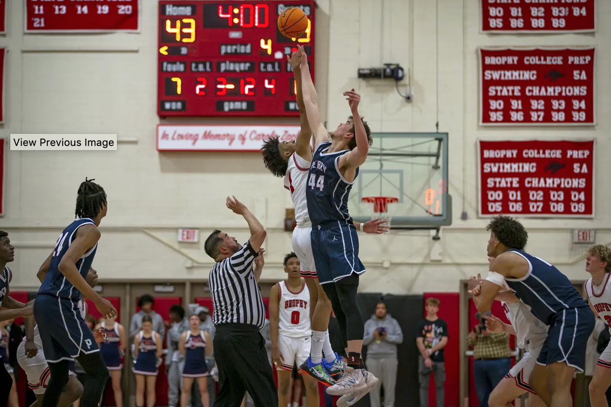 ‘Go grab a basketball’: UA commit Dylan Anderson took Frank Caliendo’s ...