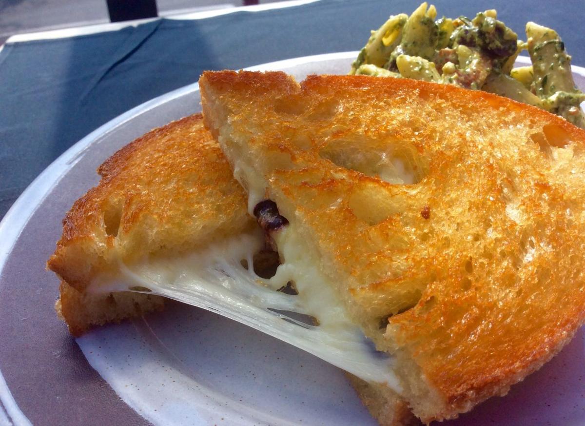Tucsonans are hot for this cheesy, melty sandwich | Tucson Restaurant ...
