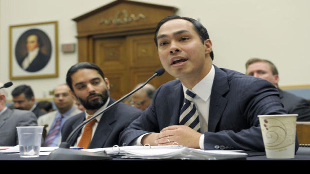 Navarrette: Difícil decisión en la carrera de Julián Castro