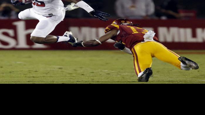 Photos: USC 38, Arizona 31
