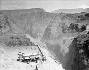 Photos: Construction of Hoover Dam on the Colorado River in the 1930s