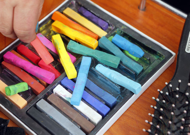 Get a colorful 'do with chalk