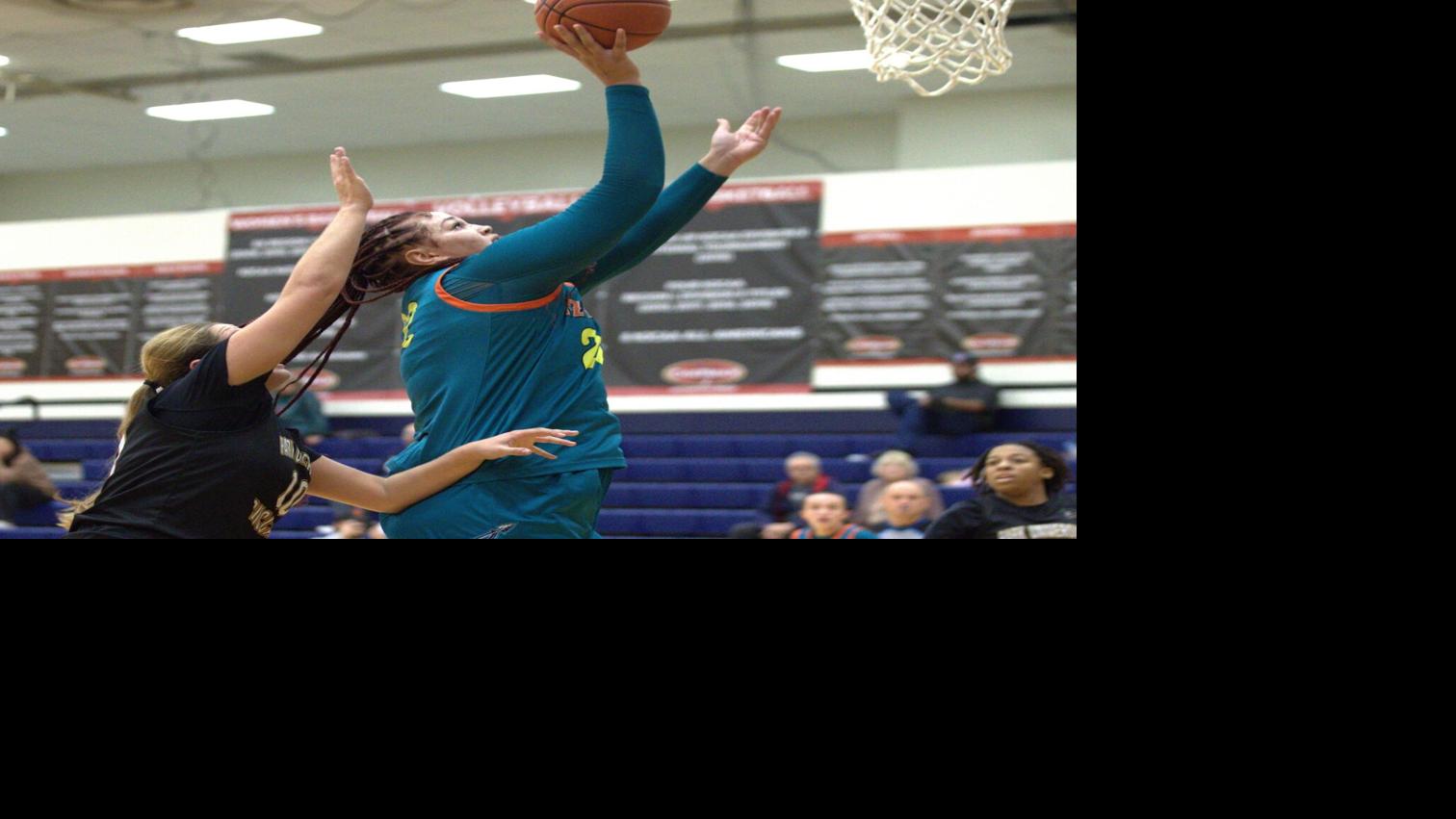Kiley Sours-Miller hits 1,000 career points as Pima College women take ...