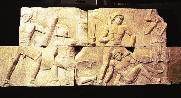 Italian police find carvings of ancient gladiators