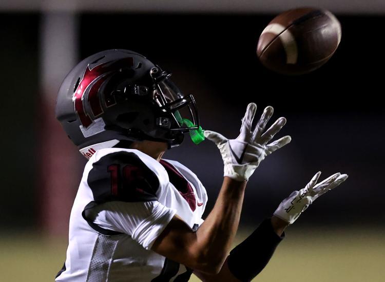 Photos: Walden Grove overwhelms Sahuaro 72-27 in a 4A Kino match-up ...