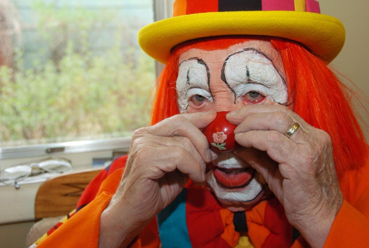 Photos: World's oldest clown has died
