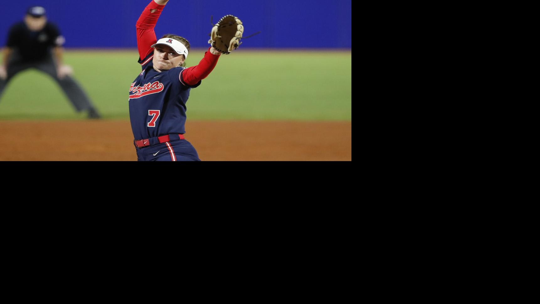 Nothing cheesy about relationship between Arizona pitchers Hanah Bowen ...
