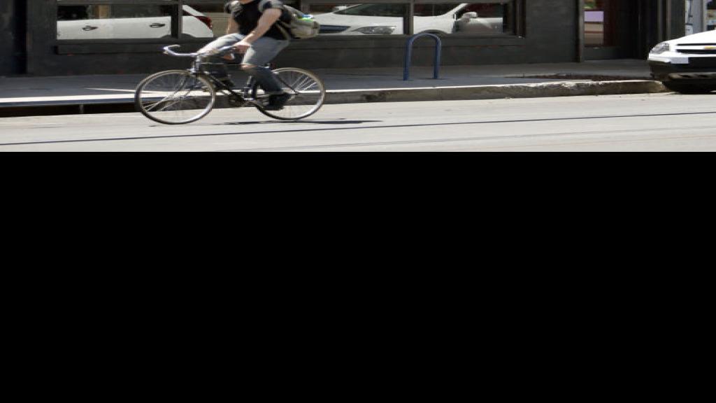 Canadian ‘poutine’ restaurant chain launches first venture in Tucson ...