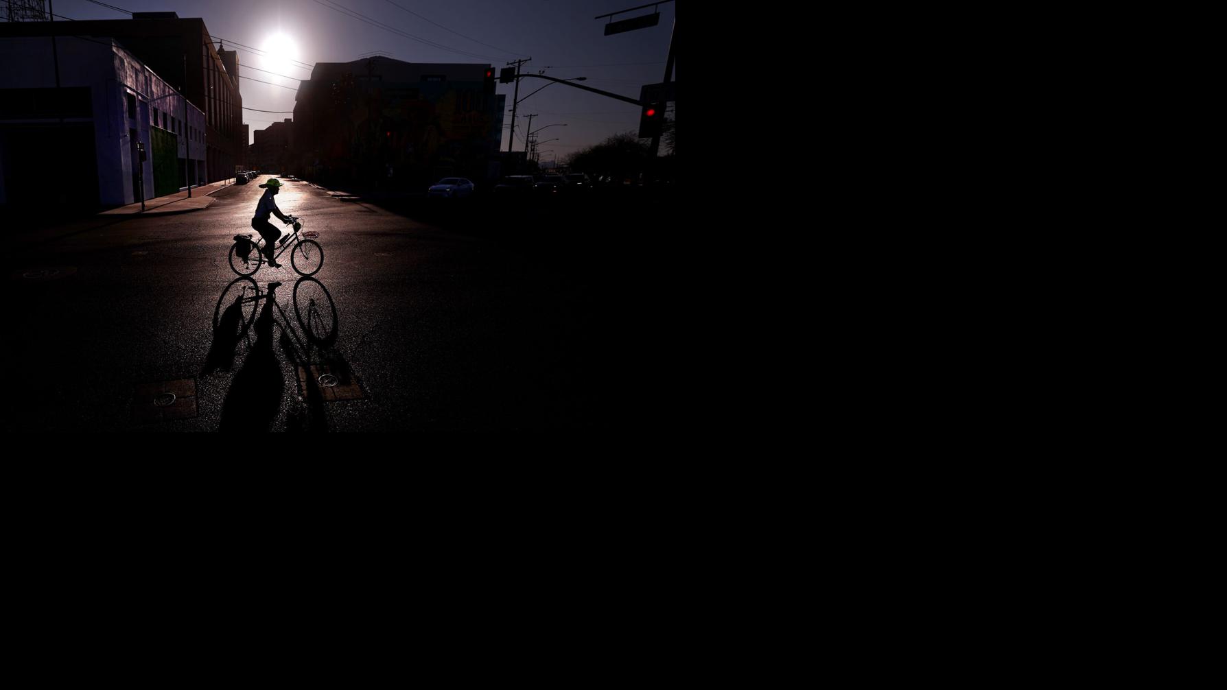 Tucson reaches 100 degrees Friday, breaking heat record | Weather ...