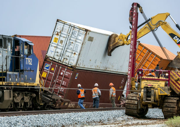 Dozens of cars derail near Picacho Peak