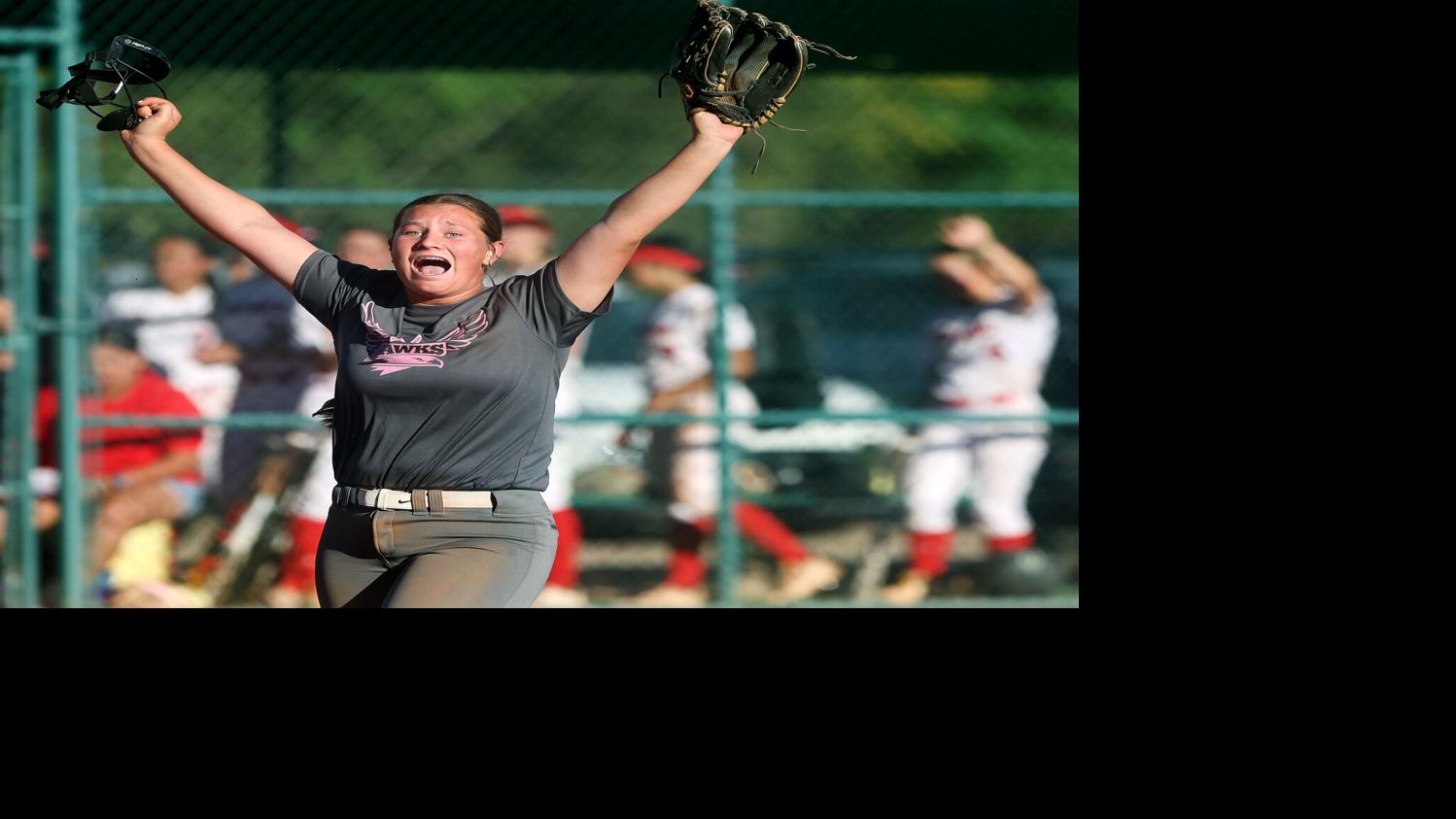 Photos: No. 6 Tanque Verde ends No. 1 Empire's winning streak in softball